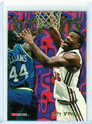 1995-96 SkyBox NBA Hoops Loy Vaught Block Party #21 Los Angeles ...
