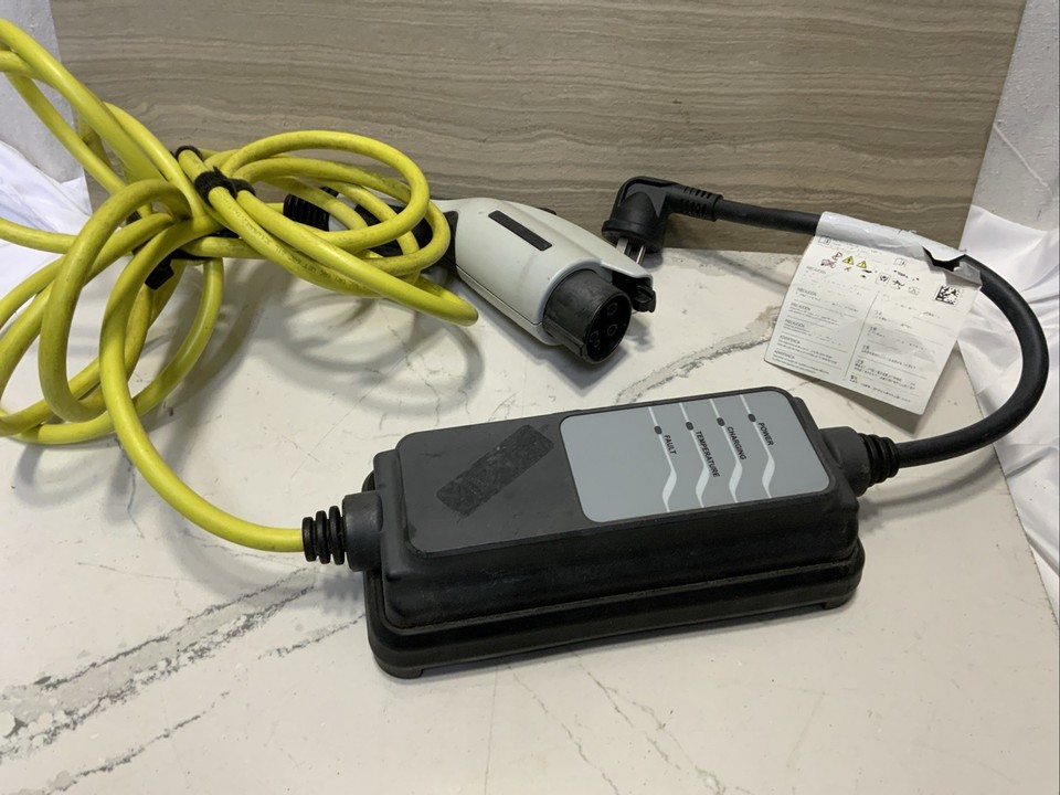 Intertek 5008897 APTIV SMART EV CHARGER 6818634-13 Hybrid/Plug-in BMW ...