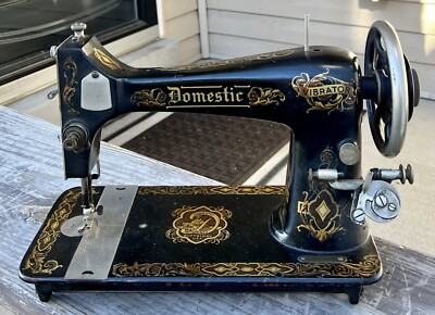 Sewing Machines - Vibrating Shuttle