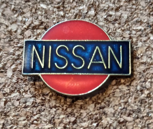Pin's Nissan Automobile Voiture Logo Marque Symbole Emblème Pins ...