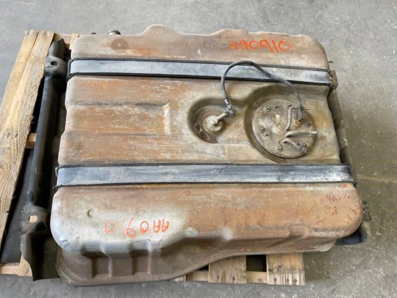 USED 2005 Ford F450 Cab/Chassis AFT AXLE REAR DIESEL FUEL TANK SHIPPED ...
