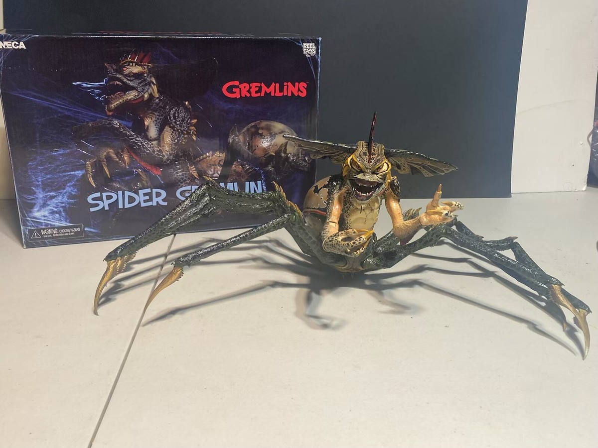 MISB NECA SPIDER GREMLIN Rare 10 MISB NECA SPIDER GREMLIN Rare 10