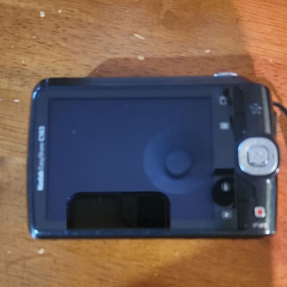 Kodak EasyShare C183 Digital Camera with 3X Optical Zoom 14 Mega Pixels ...