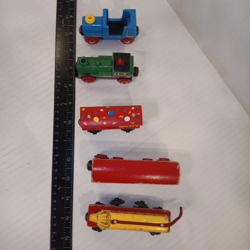 Lot Of 5 Rare Vintage Toy Train Collection Die-cast And Wooden Trains ...