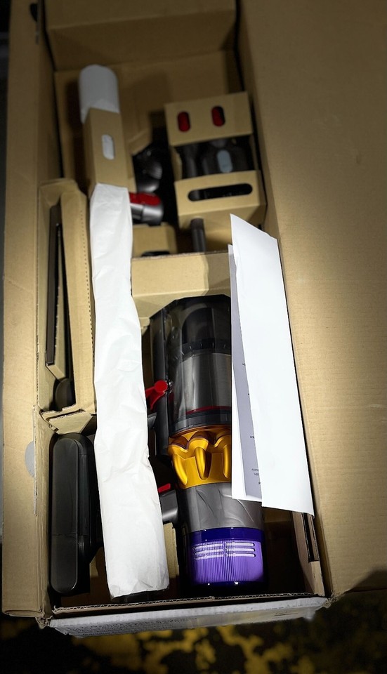 OPEN BOX - Dyson V15 Detect Cordless Stick Vacuum Cleaner - Yellow/Iron ...