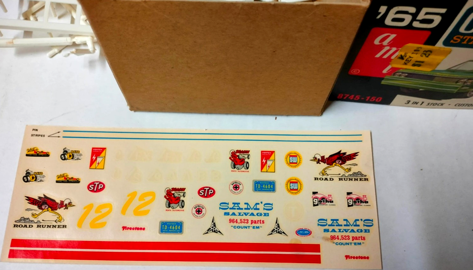 AMT 1965 CHEVY CHEVELLE STATION WAGON 1/25 ANNUAL ISSUE VINTAGE MODEL ...