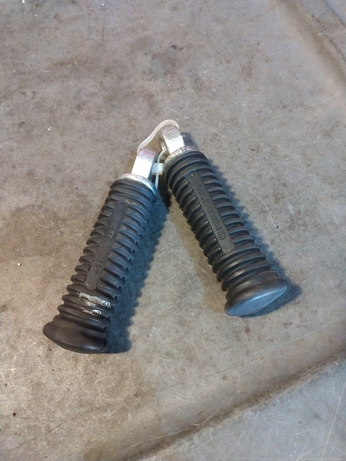 Harley Davidson Original OEM Highway Rubber Pegs Or Passenger Rear ...