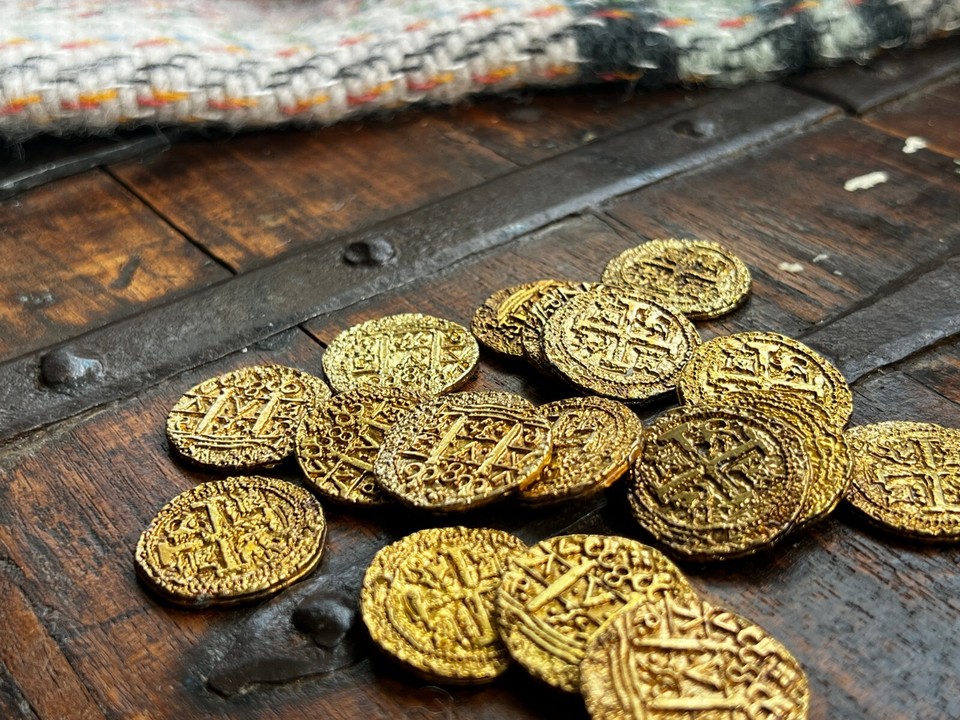 Doubloon One Golden Spanish Coin Pirate Treasure Cosplay Games LARP | eBay