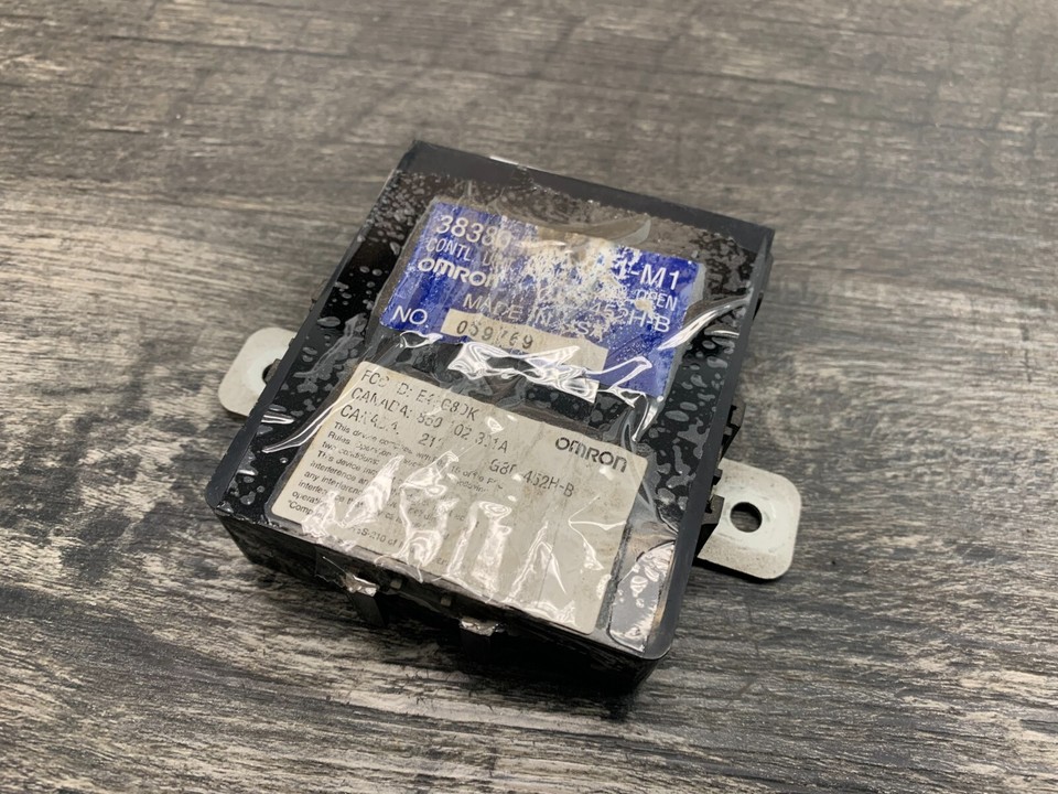 Honda 2001-2010 GL1800 1800 Goldwing OEM Trunk Lock & Open Control Unit ...