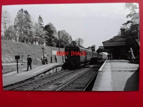 PHOTO BOTLEY RAILWAY STATION FAREHAM - EASTLEIGH AND BISHOPS WALTHAM ...