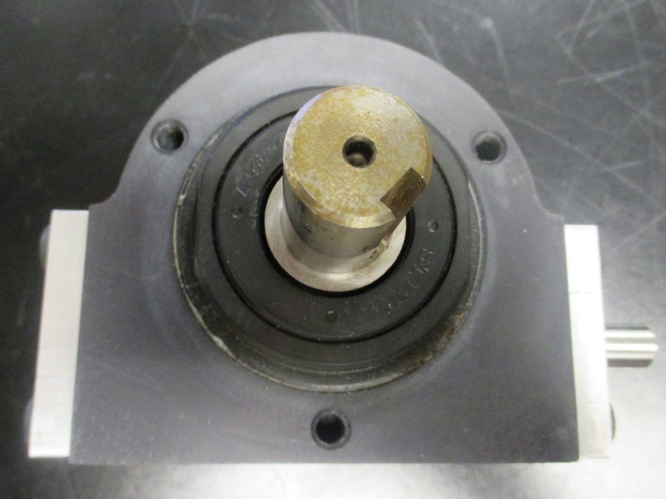 Davall Gear Spiroid Gearbox Ratio:25-5-5-L-O-BL3 Ref: C27483 Serial ...
