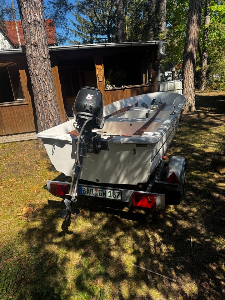 Angelboot (3,50 x 1,40m) mit Motor und Trailer | eBay.de