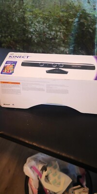 Microsoft LPF-00004 Motion Sensing KINECT For Xbox 360 (Good Condition ...