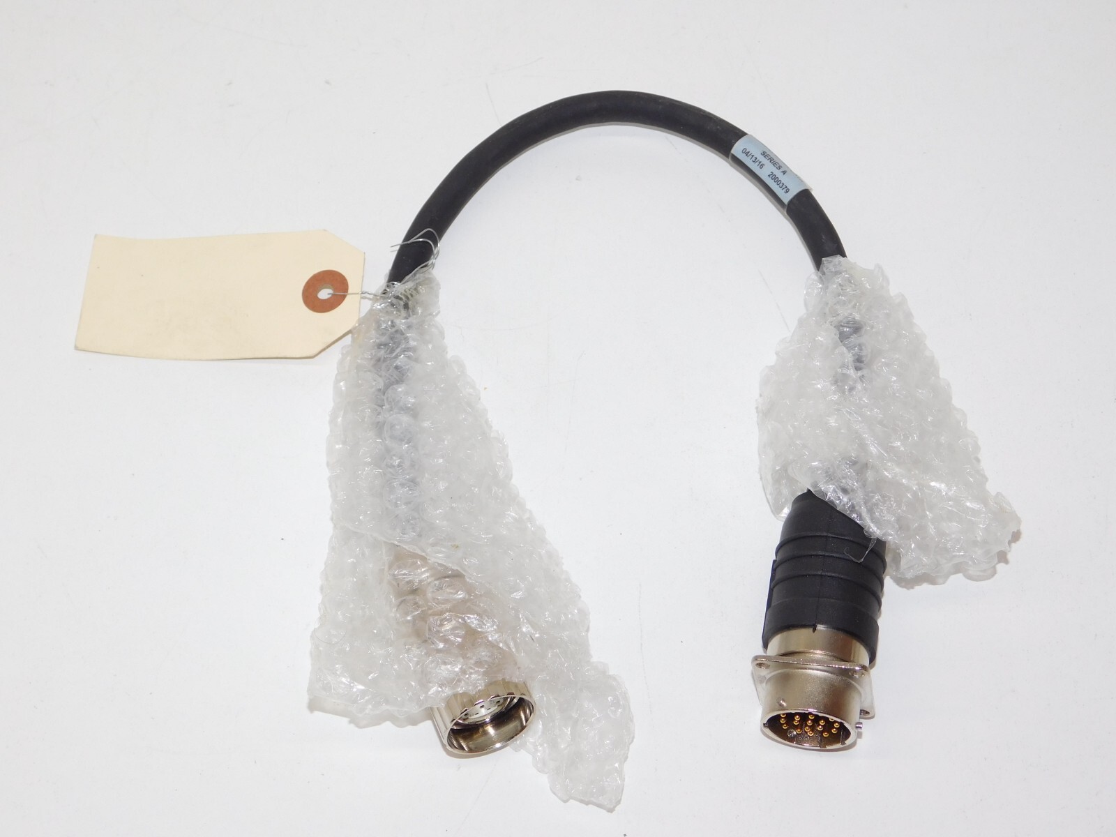 Allen-Bradley 2090-CFBM4E2-CATR Transition Cable 50 cm - Black for sale ...