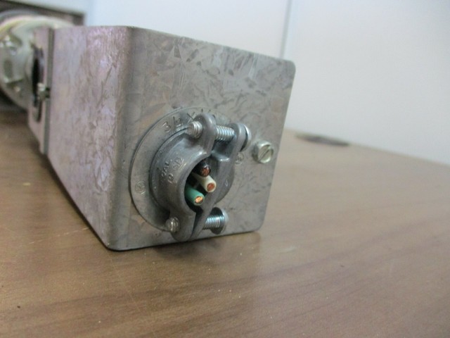 Hubbell Poke Through Duplex Receptacle D70179/PT7P2TC 115V for sale ...