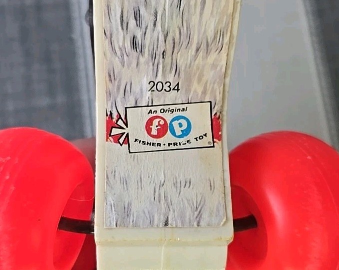 1965 FISHER PRICE “Little Snoopy Dog” Pull Toy # 2034 Made in USA ...