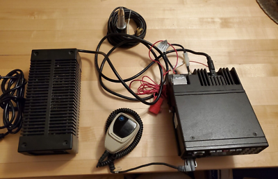 Motorola T99DX+092W_ASTRO Mobile VHF Radio w/ Mic D04KKH9PW7AN + Base ...