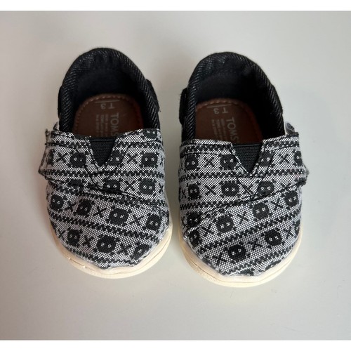 TOMS Skull and Crossbone Tiny Toddler Shoes - Size T3 | eBay