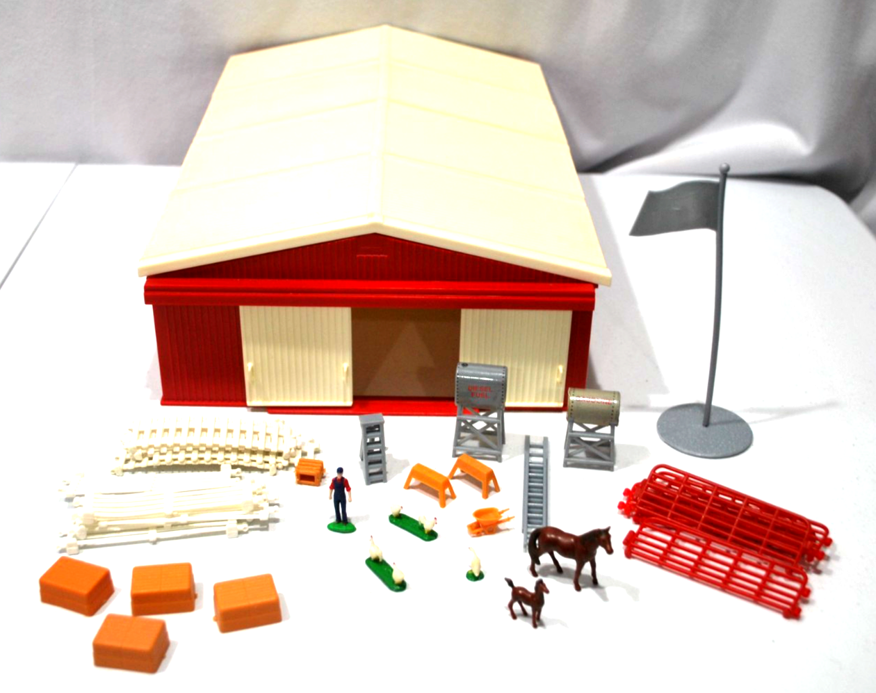 Vintage 1990 1/64 Scale Ertl Farm Country Machine Shed Set Incomplete ...