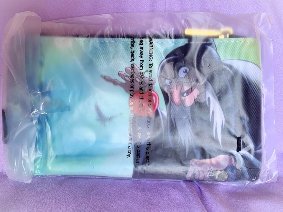 Loungefly DEC Snow White Coin Purse NEW WITH TAGS | eBay