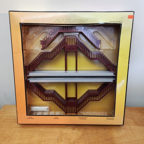 Rail King by MTH O Scale Pedestrian 2-Track Crosswalk 30-9066 | eBay