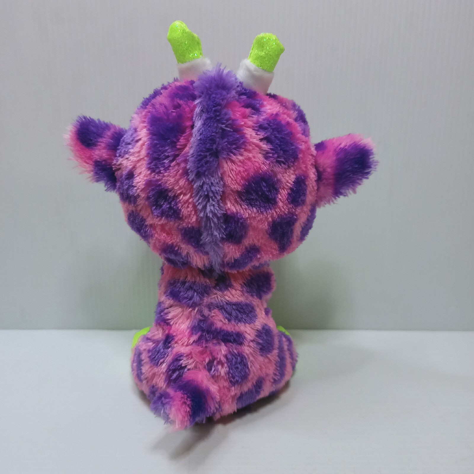 ty Beanie Boo Gilbert the Giraffe 17 cm 100% tySilk Outer Pink Purple ...