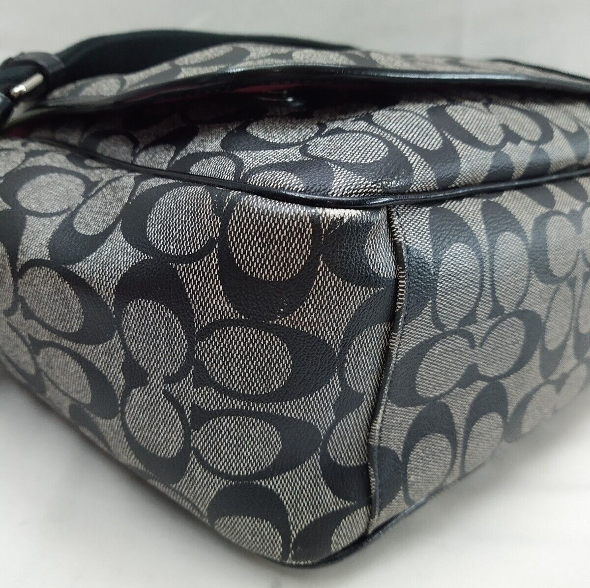 Coach Ashley Signature Coated Canvas Flap Closure Mes… - Gem