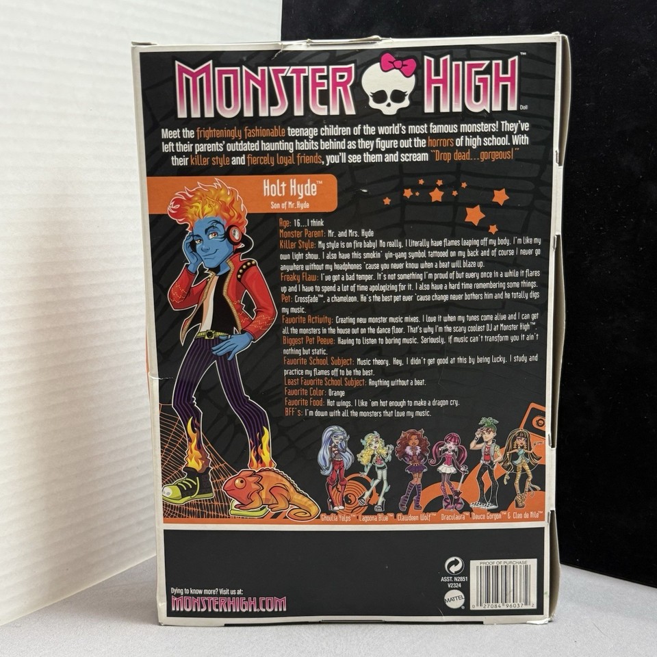 © 2010 Monster High 🔥 Wave 1 Holt Hyde Signature Doll NIB Rare Adult ...