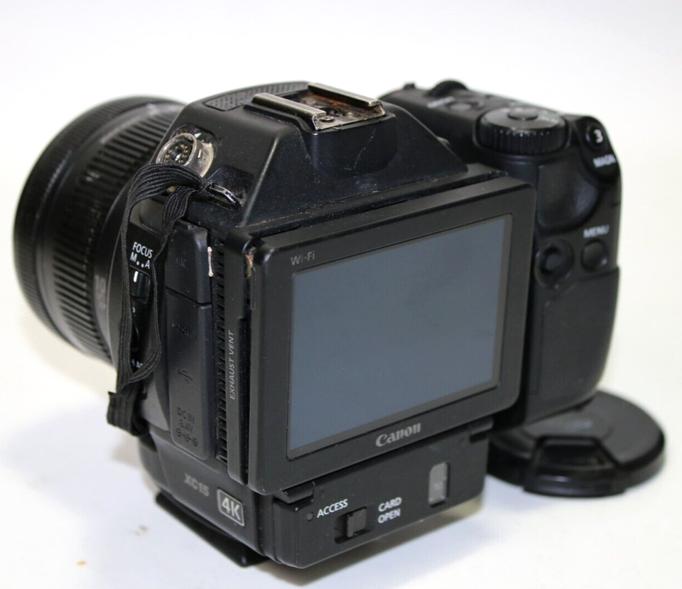 Canon XC15 4K Camcorder w/Canon MA-400 Mic Adapter - READ ...