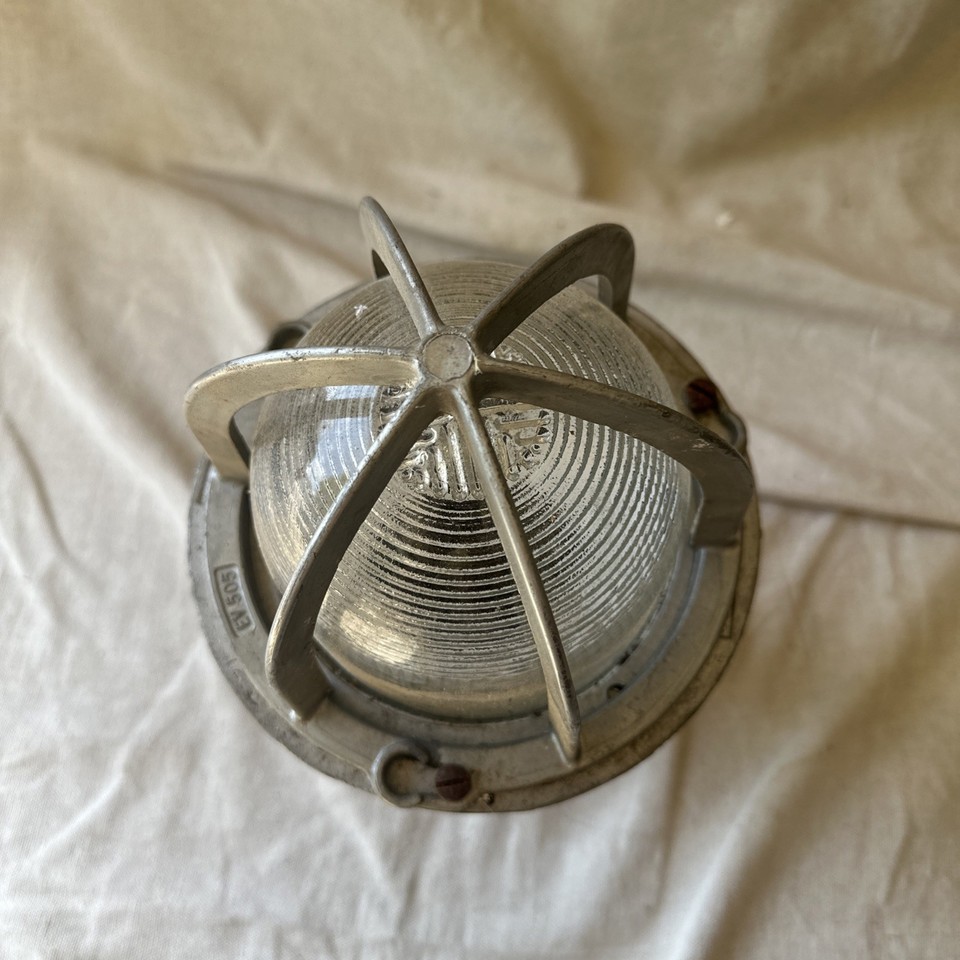 Crouse-Hinds M64 Explosion Proof Industrial Light Fixture Sconce Deck ...