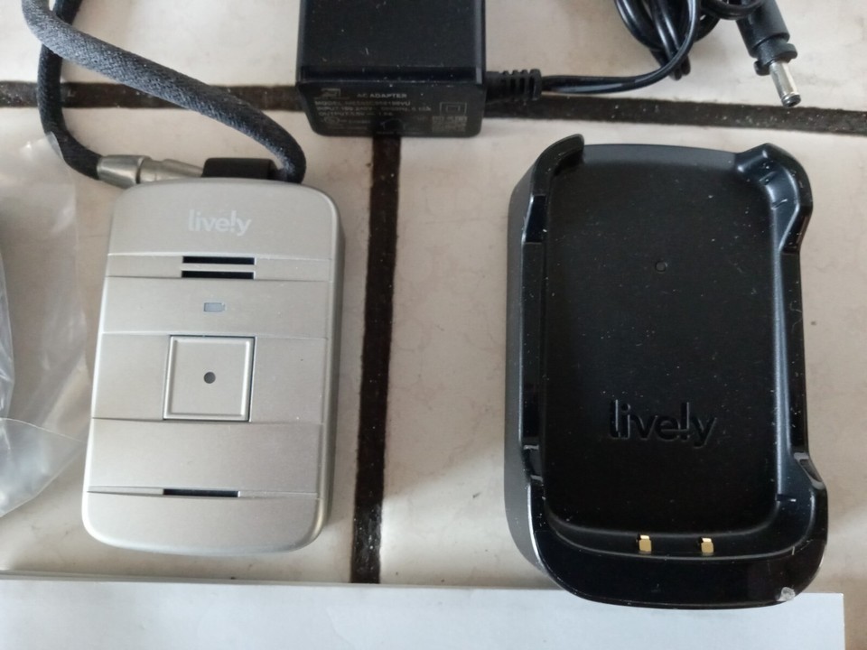 Great Call - Lively Mobile+ Water Resistant Emergency Alert GCR4 with ...