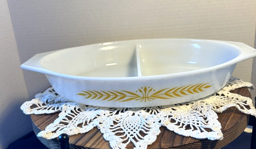 VINTAGE PYREX ROYAL WHEAT DIVIDED CASSEROLE DISH FROM 1960 1.5 QT ...