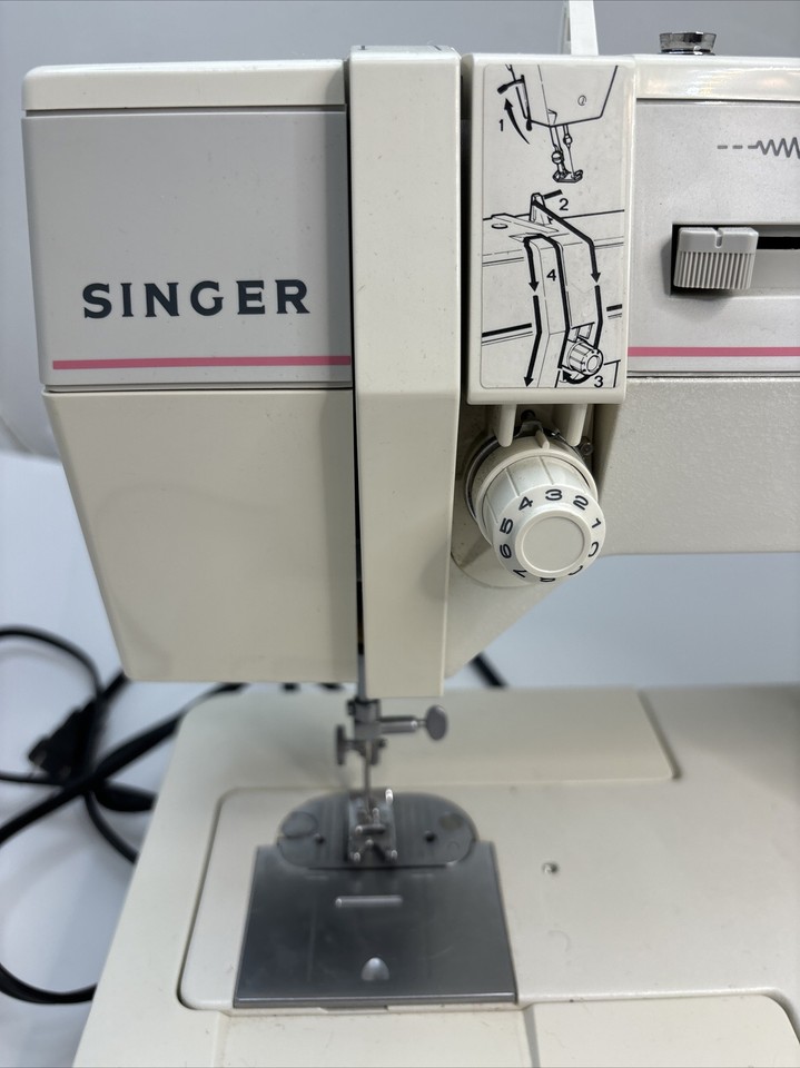 Singer 9005 Sewing Machine With Foot Pedal Parts Only Presser Foot Post ...