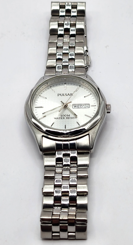 Pulsar Men's Stainless Steel Classic Quartz Watch Water Resistant to ...