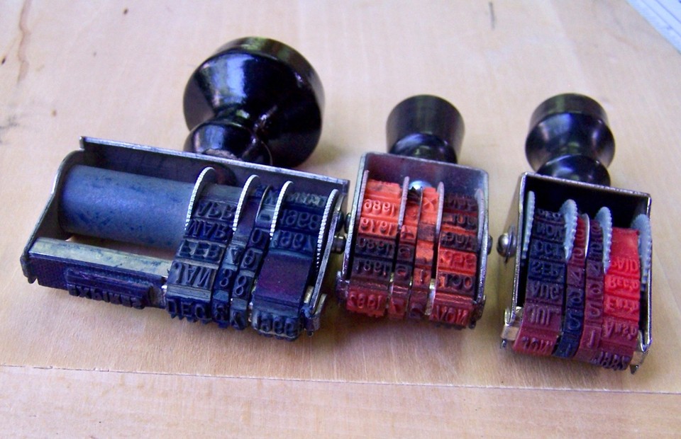 Lot of 9 Vintage Rubber Stamps 5 Date Stamps free haircut expired Hoff ...