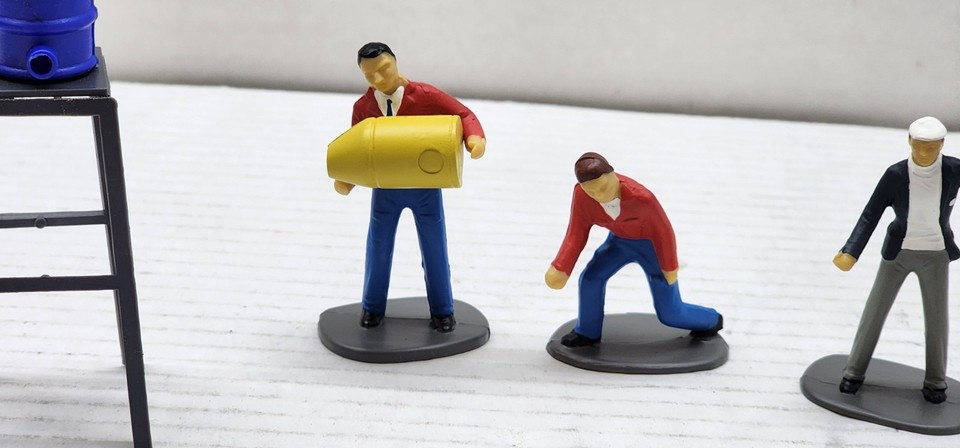 1/32 SLOT CAR ACCESSORIES PEOPLE TRACK CREW DECORATIONS SCALEXTRIC ...