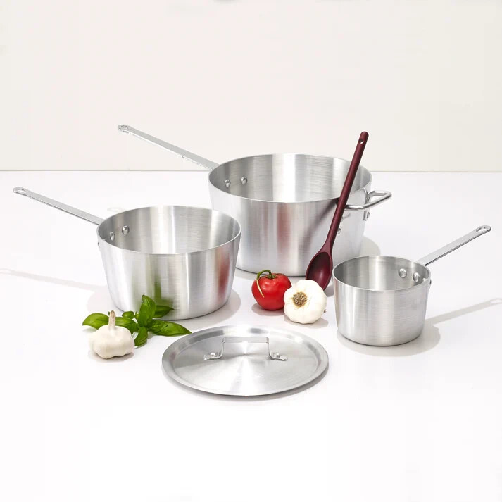 Winware by Winco Winware Professional 5-Quart Aluminum Sauce Pan ...