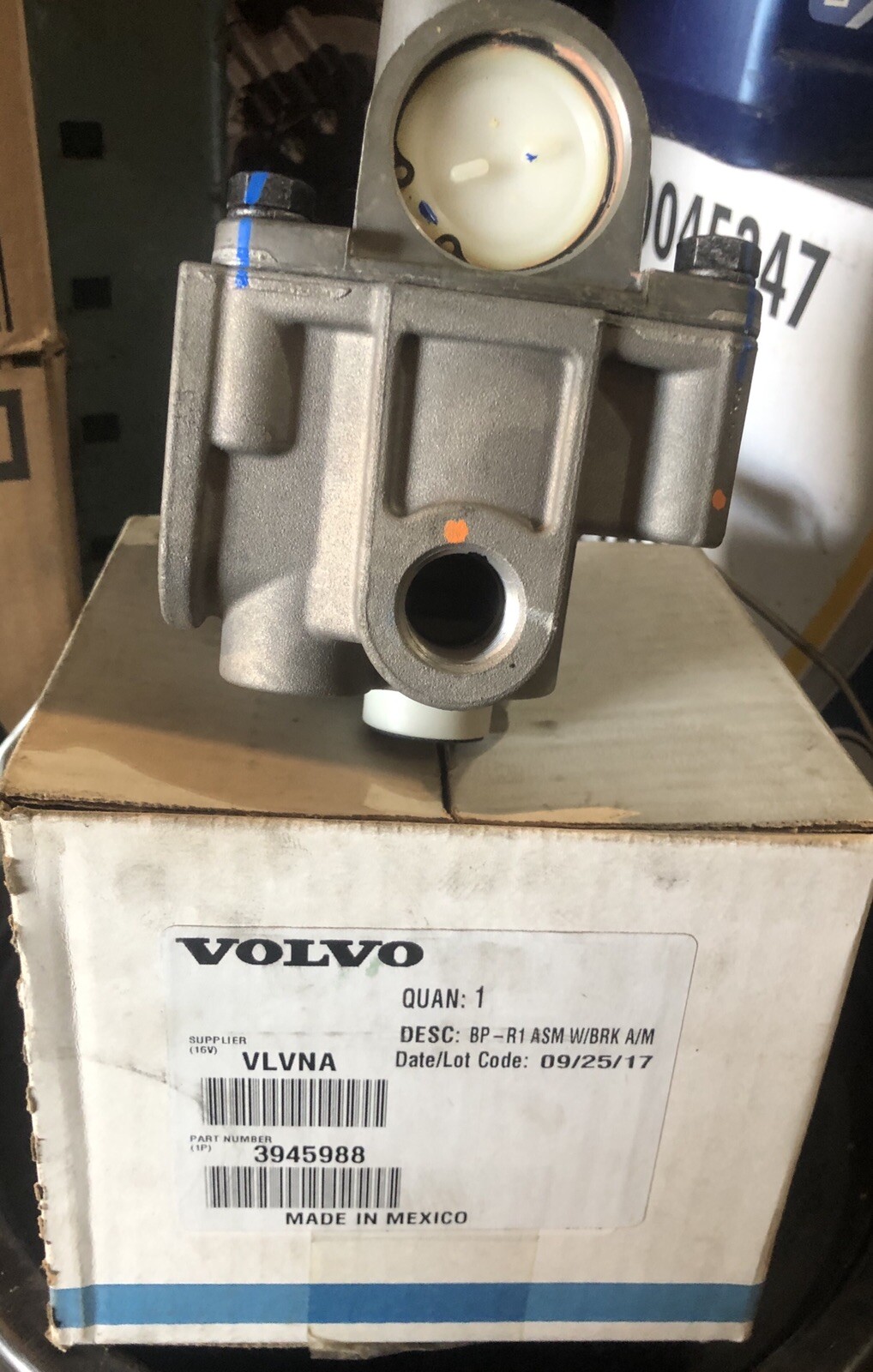 3945988 Meritor Wabco Relay Valve | eBay