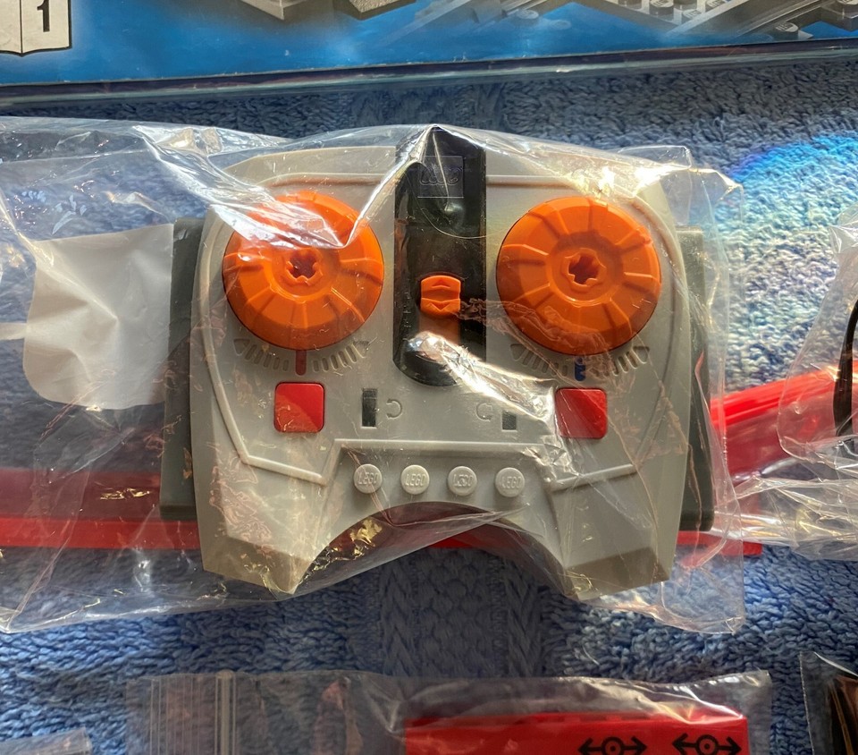 Lego - 7938 Remote Control "Passenger Train", 100% Complete, No Box | eBay