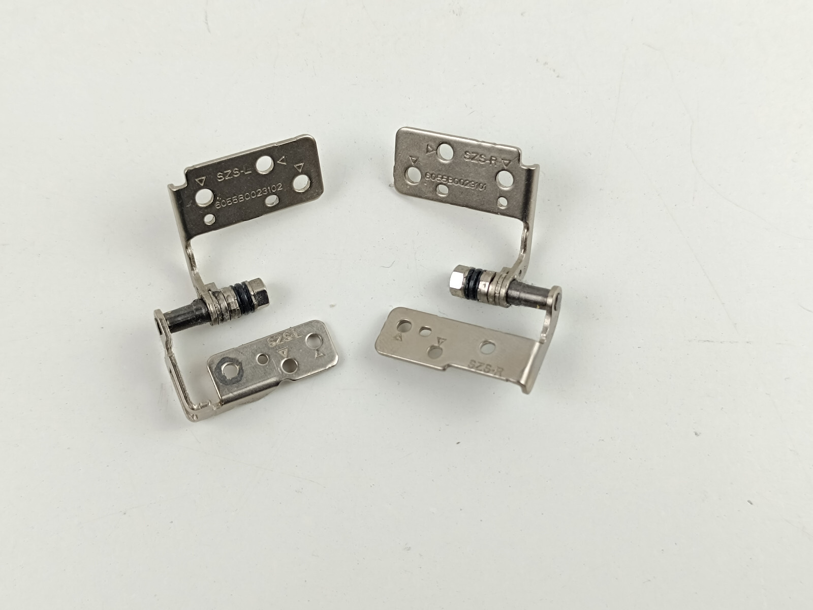 Fujitsu Lifebook UH552 UH572 LCD Screen Hinge Set 6055B0023101 ...