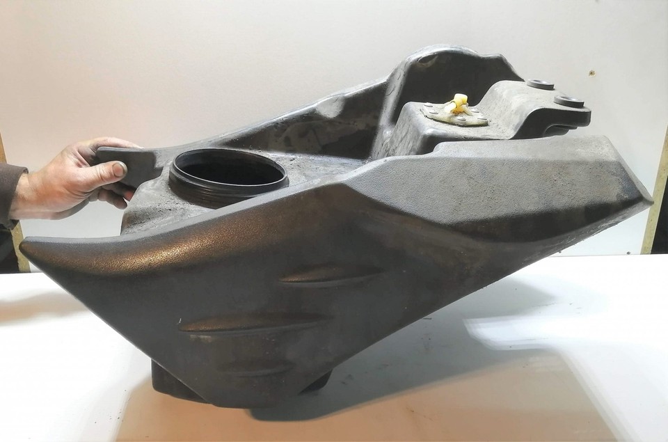 Fuel Tank Gas Tank BMW F650CS F650 CS 01 - 05 16117658475 | eBay