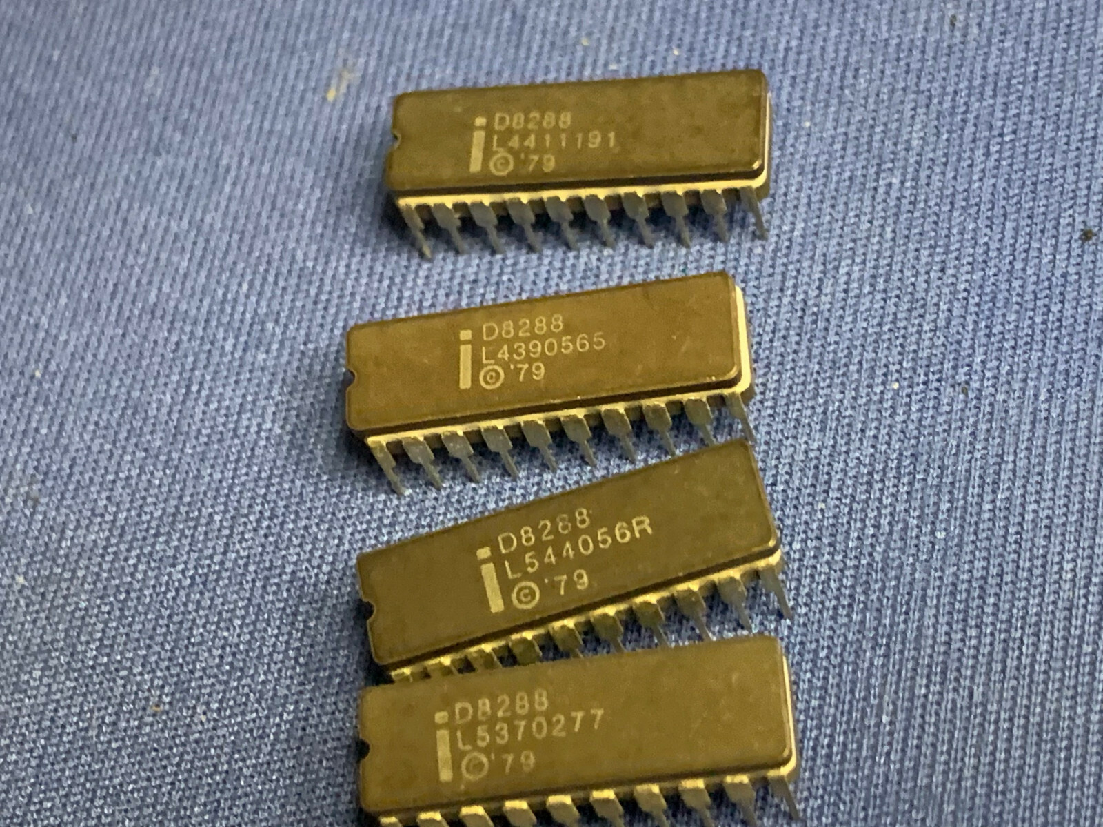 Vintage Intel D8288 Bus Controller LDC 8407 for sale online | eBay