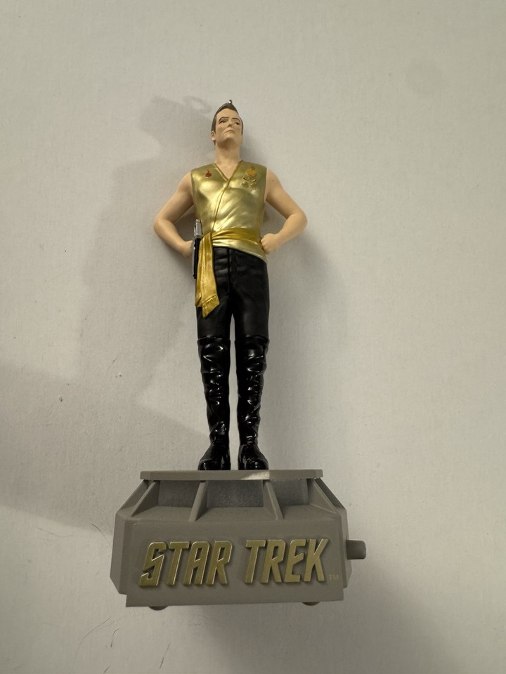 Hallmark Keepsake Star Trek Captain James T. Kirk Storytellers Ornament ...