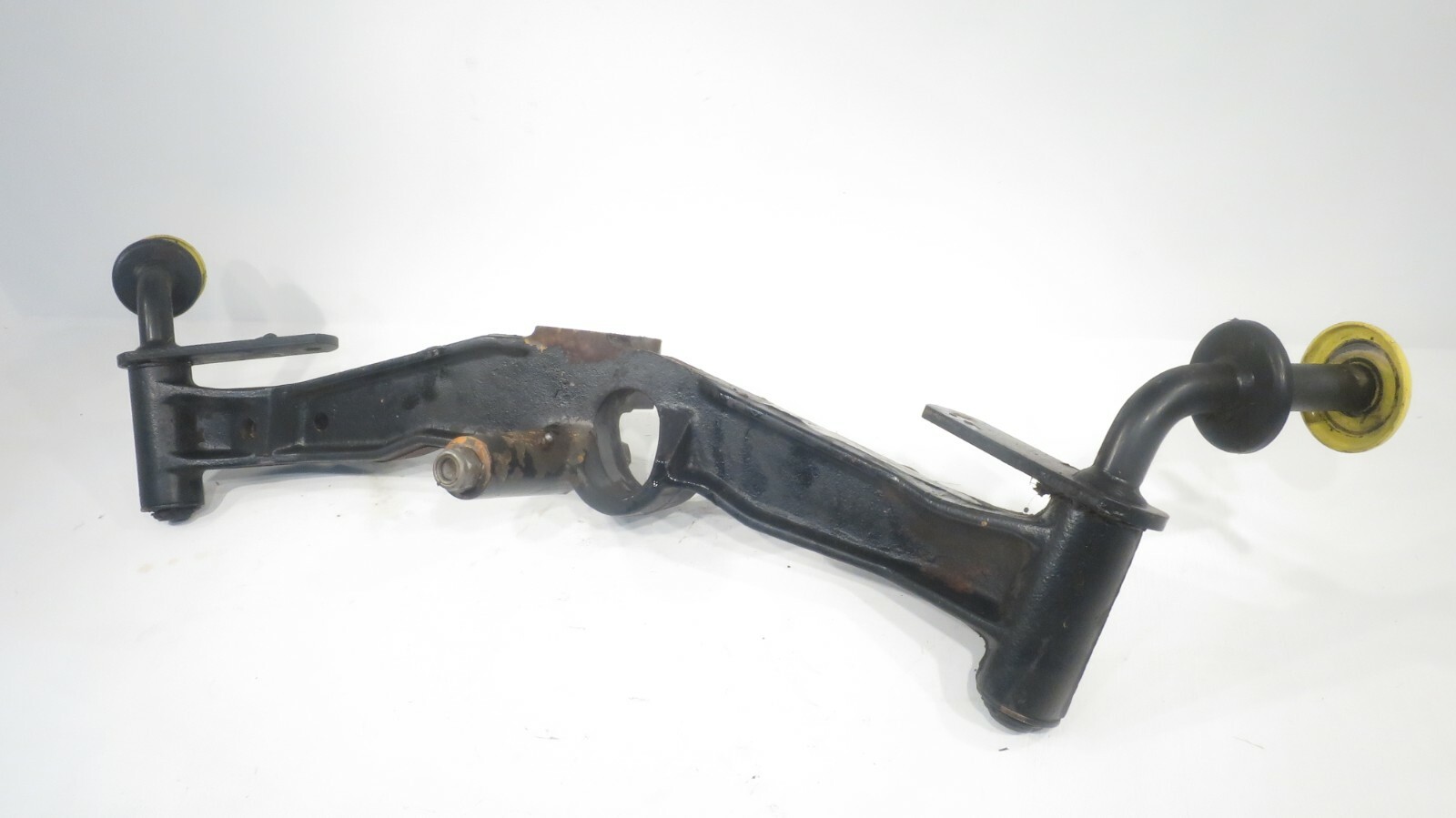 OEM John Deere FRONT AXLE WITH SPINDLES AM115545 fit 425 Lawn Garden ...