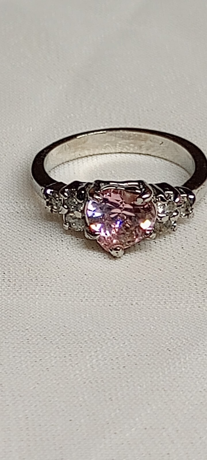 pink ice heart ring - Gem