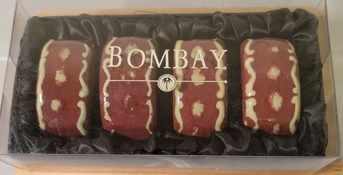 BOMBAY COMPANY Dinner Napkin Rings Set of 4 in Oxblood - Dark Red ...