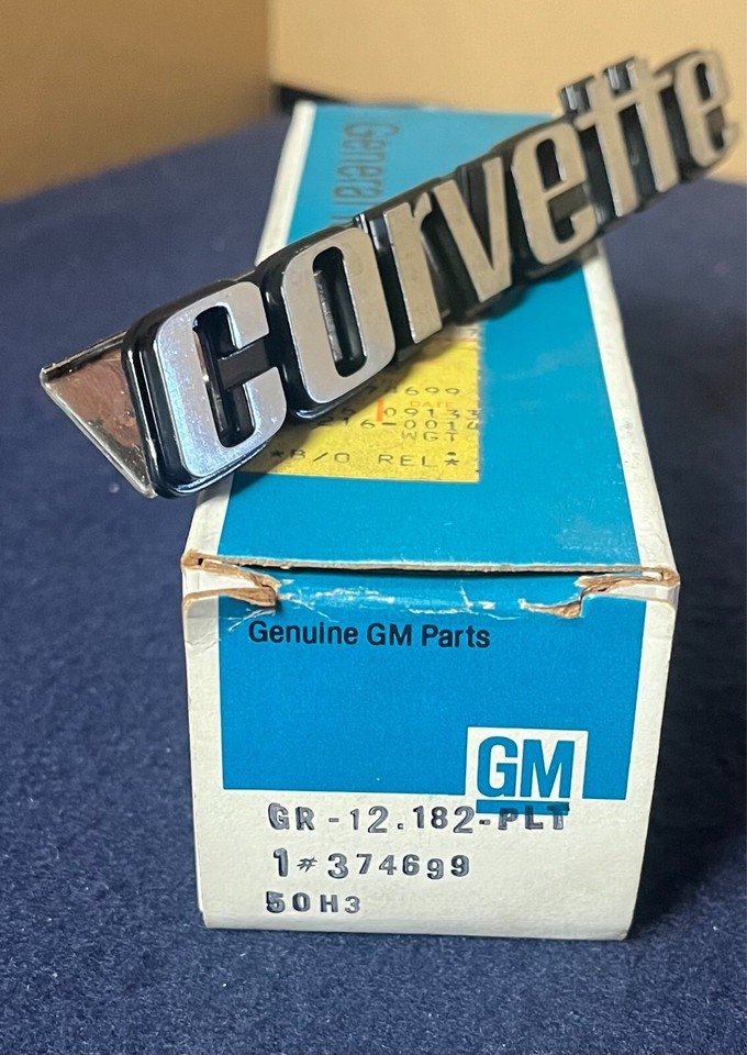 Corvette Rear emblem - 1st design - 1976 - NOS - GM# 374699 | eBay