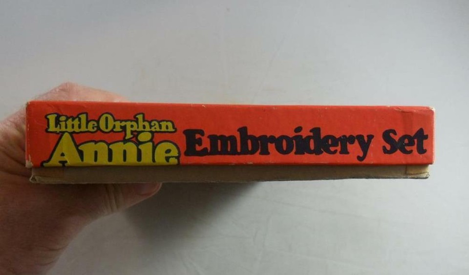 VINTAGE 1930'S LITTLE ORPHAN ANNIE EMBROIDERY SET J PRESSMAN PIRATE ...