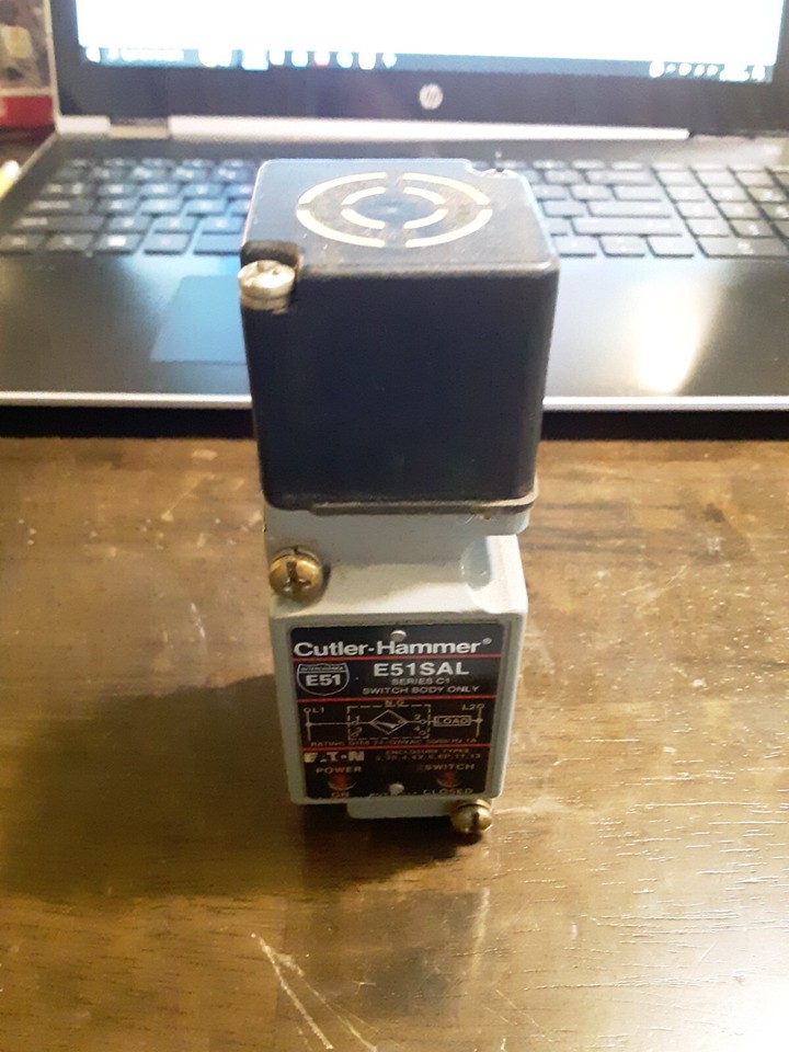 CUTLER HAMMER E51SAL SWITCH BODY Cutler Hammer E51DT1 Eaton Proximity ...