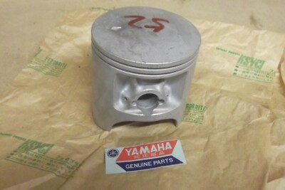 YAMAHA YZ465 G/H IT465 H/J 1980>1982 GENUINE PISTON (STD) # 3R5-11631 ...